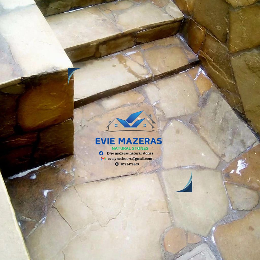 Uncut Mazeras – Evie Mazeras and Natural Stones