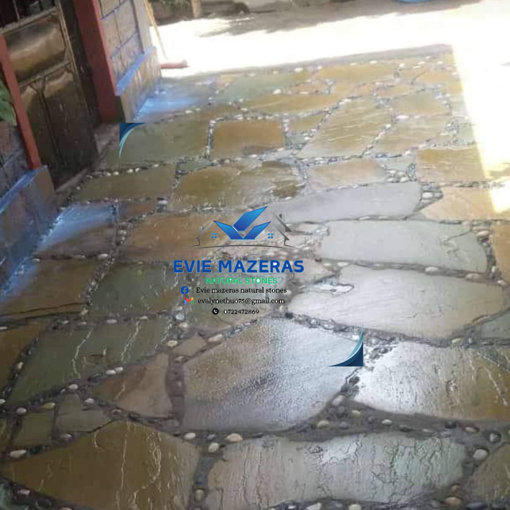 Uncut Mazeras – Evie Mazeras and Natural Stones